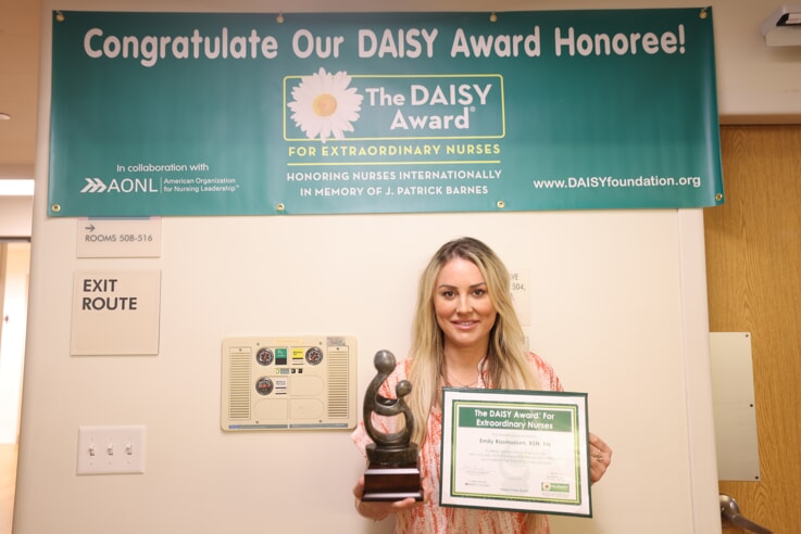 Salinas Valley Health Nurse Receives DAISY Award